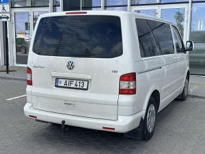 White Volkswagen Multivan 2008 in Vilnius, with an engine capacity of 2.50 L and mileage of 327 thousand km for 6700 €, photo 7 on AUTOMOTO.COM.LV