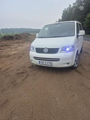 Balts Volkswagen Multivan 2009 Jonava, ar dzinēja tilpumu 2.46 L un nobraukumu 306 tūkst. km par 6500 €, foto  vietnē AUTOMOTO.COM.LV