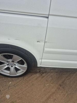 Balts Volkswagen Multivan 2009 Jonava, ar dzinēja tilpumu 2.46 L un nobraukumu 306 tūkst. km par 6500 €, foto 3 vietnē AUTOMOTO.COM.LV