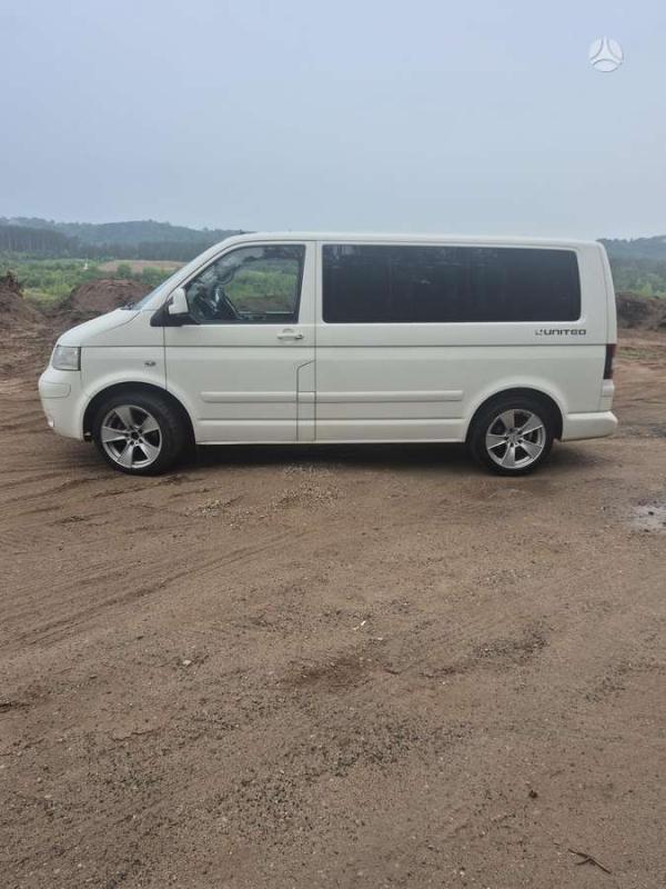 Balts Volkswagen Multivan 2009 Jonava, ar dzinēja tilpumu 2.46 L un nobraukumu 306 tūkst. km par 6500 €, foto 4 vietnē AUTOMOTO.COM.LV