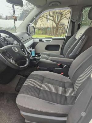 Balts Volkswagen Multivan 2009 Jonava, ar dzinēja tilpumu 2.46 L un nobraukumu 306 tūkst. km par 6500 €, foto 6 vietnē AUTOMOTO.COM.LV