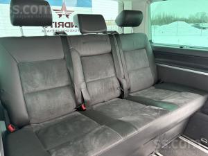 White Volkswagen Multivan 2010 in Daugavpils, with an engine capacity of 2.00 L and mileage of 374 thousand km for 12950 €, photo 24 on AUTOMOTO.COM.LV