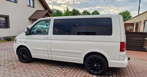 Balts Volkswagen Multivan 2010 Mažeikiai, ar dzinēja tilpumu 1.97 L un nobraukumu 352 tūkst. km par 8900 €, foto 7 vietnē AUTOMOTO.COM.LV