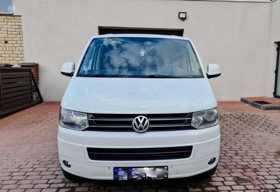 Balts Volkswagen Multivan 2010 Mažeikiai, ar dzinēja tilpumu 1.97 L un nobraukumu 352 tūkst. km par 8900 €, foto 10 vietnē AUTOMOTO.COM.LV