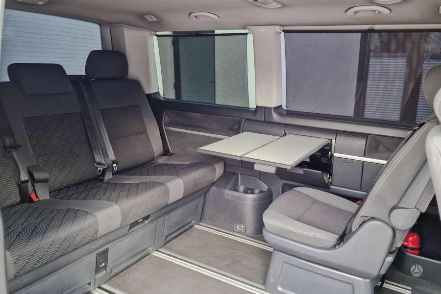 Balts Volkswagen Multivan 2010 Mažeikiai, ar dzinēja tilpumu 1.97 L un nobraukumu 352 tūkst. km par 8900 €, foto 18 vietnē AUTOMOTO.COM.LV