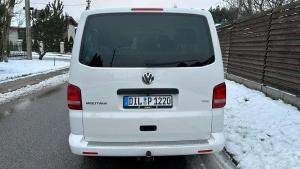 White Volkswagen Multivan 2011 in Vilnius, with an engine capacity of 1.97 L and mileage of 275 thousand km for 12190 €, photo 7 on AUTOMOTO.COM.LV