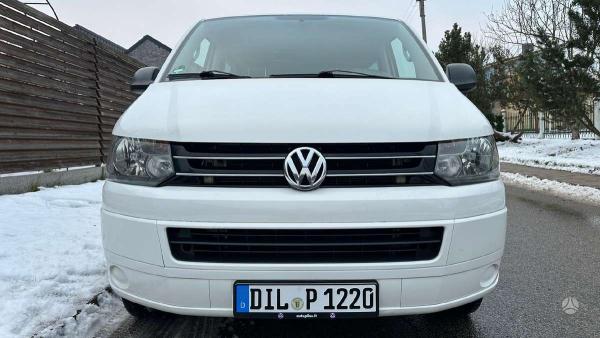 White Volkswagen Multivan 2011 in Vilnius, with an engine capacity of 1.97 L and mileage of 275 thousand km for 11970 €, photo 2 on AUTOMOTO.COM.LV