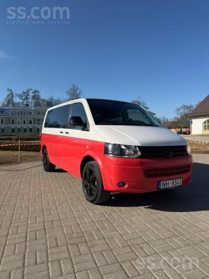 Balts Volkswagen Multivan 2011 Rīga, ar dzinēja tilpumu 2.00 L un nobraukumu 285 tūkst. km par 16500 €, foto  vietnē AUTOMOTO.COM.LV