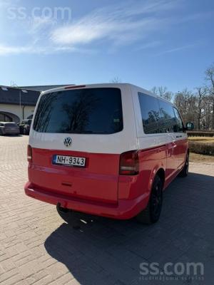 Balts Volkswagen Multivan 2011 Rīga, ar dzinēja tilpumu 2.00 L un nobraukumu 285 tūkst. km par 16500 €, foto 6 vietnē AUTOMOTO.COM.LV