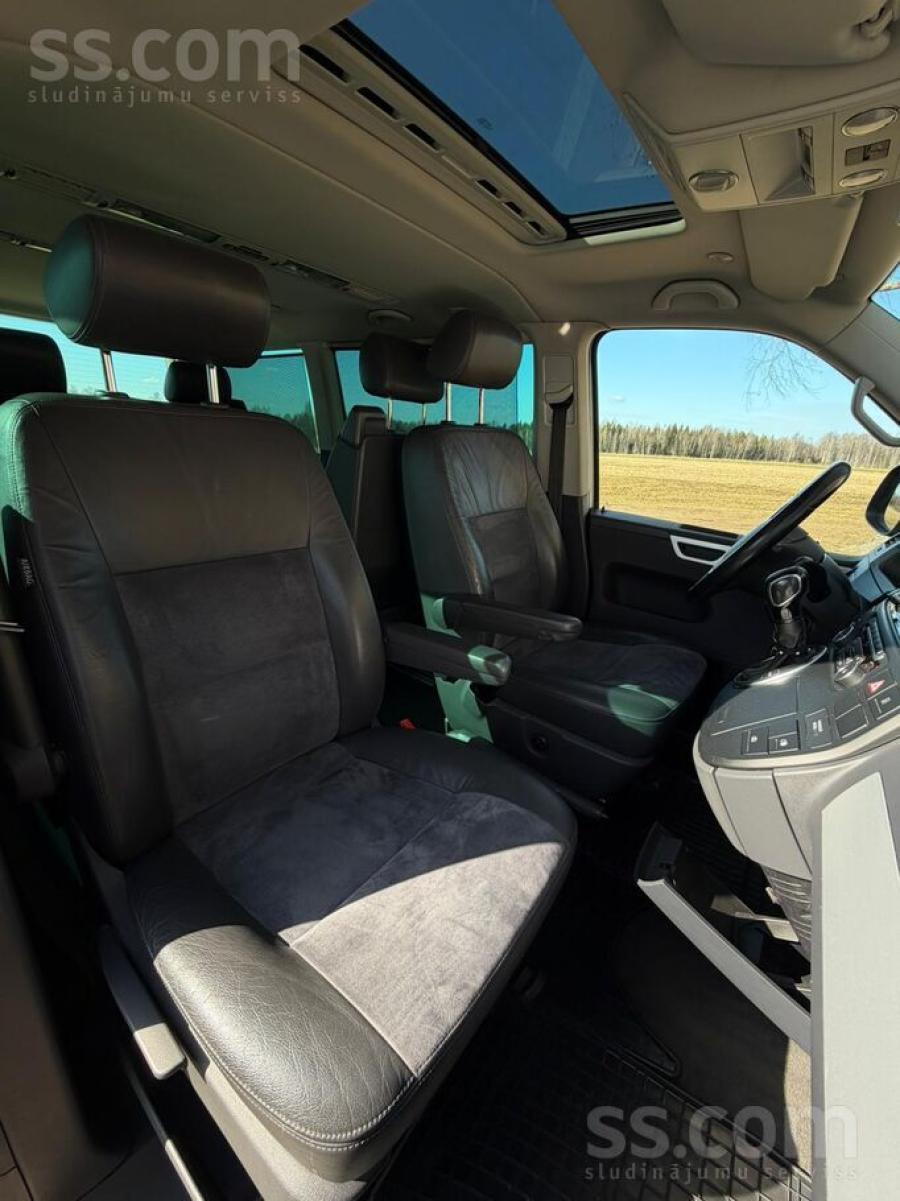 Balts Volkswagen Multivan 2011 Rīga, ar dzinēja tilpumu 2.00 L un nobraukumu 285 tūkst. km par 16500 €, foto 15 vietnē AUTOMOTO.COM.LV