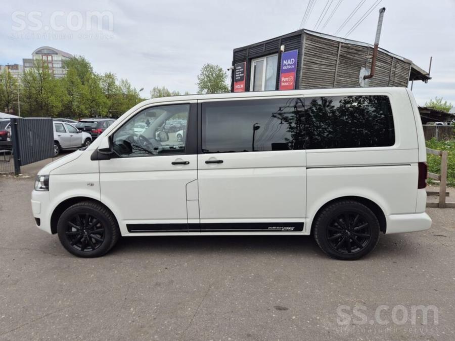 Balts Volkswagen Multivan 2011 Rīga, ar dzinēja tilpumu 2.00 L un nobraukumu 237 tūkst. km par 13990 €, foto 10 vietnē AUTOMOTO.COM.LV