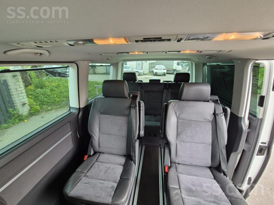 Balts Volkswagen Multivan 2011 Rīga, ar dzinēja tilpumu 2.00 L un nobraukumu 237 tūkst. km par 13990 €, foto 13 vietnē AUTOMOTO.COM.LV
