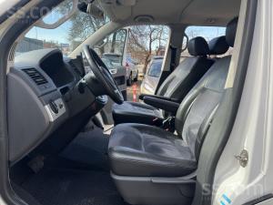 White Volkswagen Multivan 2011 in Liepaja, with an engine capacity of 2.00 L and mileage of 265 thousand km for 18250 €, photo 9 on AUTOMOTO.COM.LV
