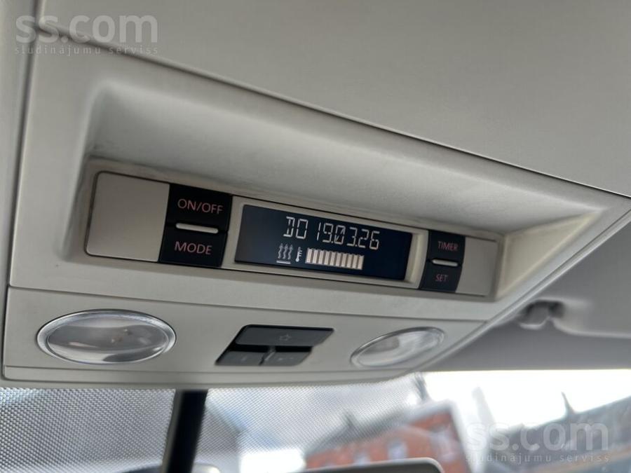 White Volkswagen Multivan 2011 in Liepaja, with an engine capacity of 2.00 L and mileage of 265 thousand km for 18250 €, photo 23 on AUTOMOTO.COM.LV