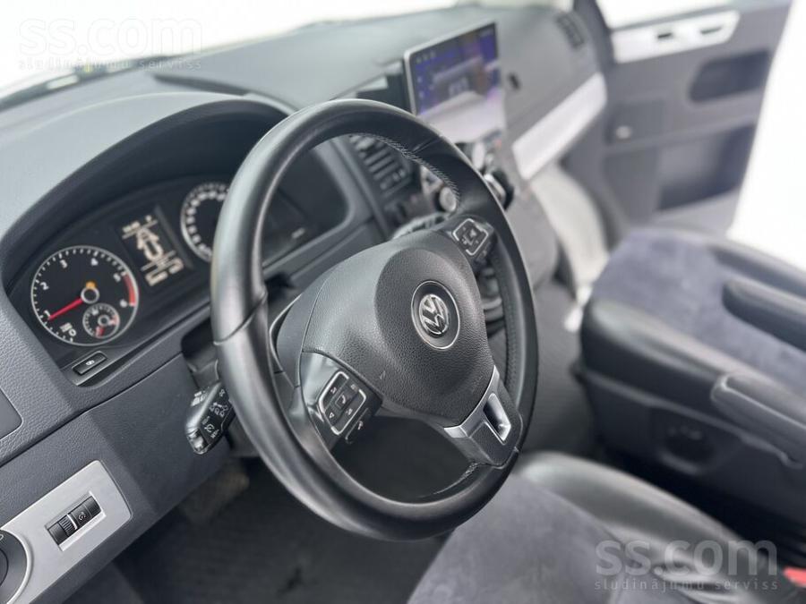 White Volkswagen Multivan 2011 in Liepaja, with an engine capacity of 2.00 L and mileage of 265 thousand km for 18250 €, photo 34 on AUTOMOTO.COM.LV