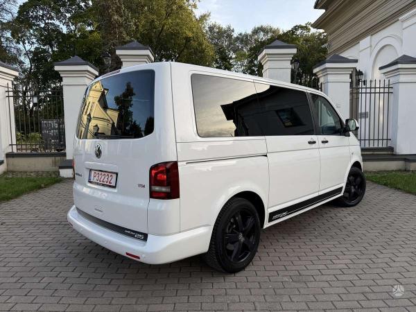 Balts Volkswagen Multivan 2012 Viļņa, ar dzinēja tilpumu 1.97 L un nobraukumu 142 tūkst. km par 18200 €, foto 3 vietnē AUTOMOTO.COM.LV