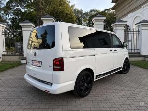 White Volkswagen Multivan 2012 in Vilnius, with an engine capacity of 1.97 L and mileage of 142 thousand km for 18200 €, photo 3 on AUTOMOTO.COM.LV