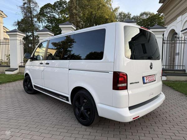 Balts Volkswagen Multivan 2012 Viļņa, ar dzinēja tilpumu 1.97 L un nobraukumu 142 tūkst. km par 18200 €, foto 5 vietnē AUTOMOTO.COM.LV