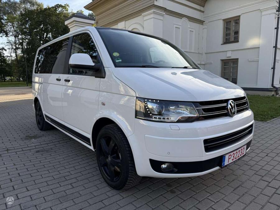 White Volkswagen Multivan 2012 in Vilnius, with an engine capacity of 1.97 L and mileage of 142 thousand km for 18200 €, photo 28 on AUTOMOTO.COM.LV