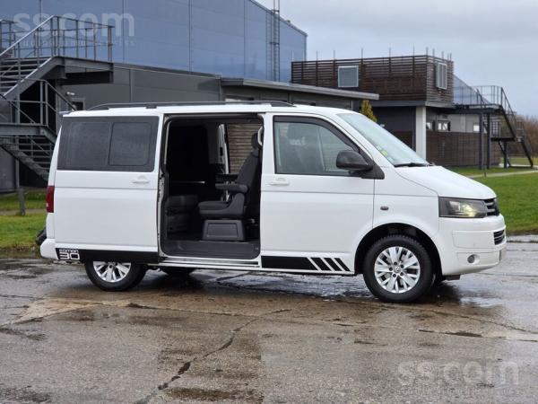 White Volkswagen Multivan 2013 in Riga, with an engine capacity of 2.00 L and mileage of 231 thousand km for 17450 €, photo 8 on AUTOMOTO.COM.LV