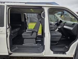 White Volkswagen Multivan 2013 in Riga, with an engine capacity of 2.00 L and mileage of 231 thousand km for 17450 €, photo 30 on AUTOMOTO.COM.LV