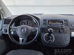 White Volkswagen Multivan 2013 in Riga, with an engine capacity of 2.00 L and mileage of 231 thousand km for 16990 €, photo 22 on AUTOMOTO.COM.LV