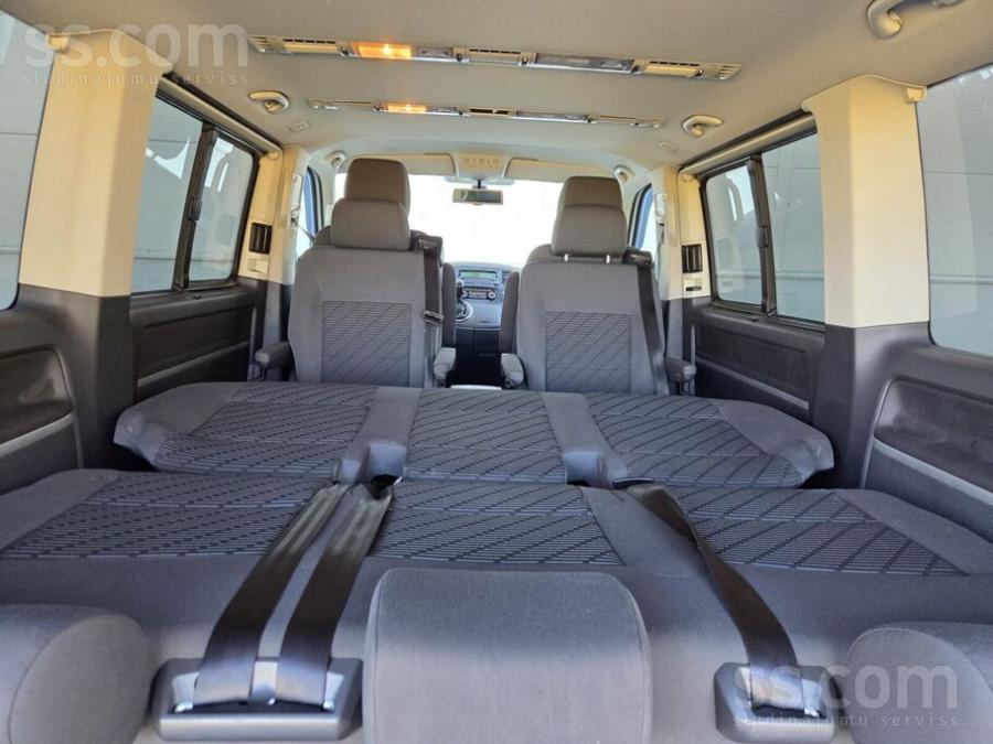 White Volkswagen Multivan 2013 in Riga, with an engine capacity of 2.00 L and mileage of 231 thousand km for 16990 €, photo 25 on AUTOMOTO.COM.LV