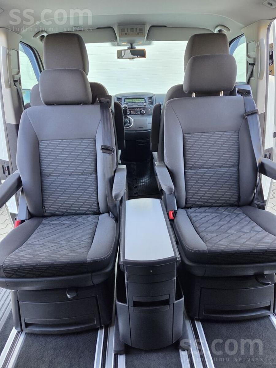 White Volkswagen Multivan 2013 in Riga, with an engine capacity of 2.00 L and mileage of 231 thousand km for 16990 €, photo 34 on AUTOMOTO.COM.LV