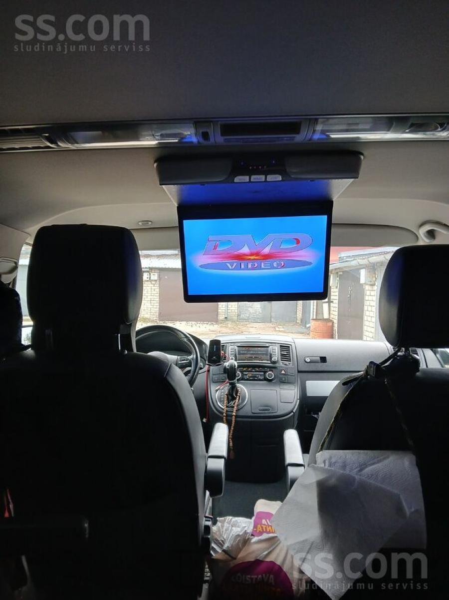 Balts Volkswagen Multivan 2014 Ventspils, ar dzinēja tilpumu 2.00 L un nobraukumu 355 tūkst. km par 16000 €, foto 14 vietnē AUTOMOTO.COM.LV