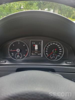 Balts Volkswagen Multivan 2014 Rīga, ar dzinēja tilpumu 2.00 L un nobraukumu 189 tūkst. km par 19900 €, foto 15 vietnē AUTOMOTO.COM.LV