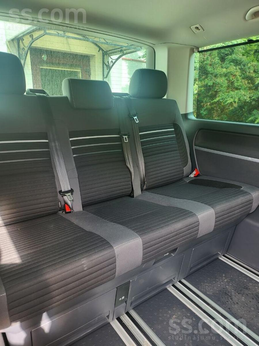 Balts Volkswagen Multivan 2014 Rīga, ar dzinēja tilpumu 2.00 L un nobraukumu 189 tūkst. km par 19900 €, foto 19 vietnē AUTOMOTO.COM.LV