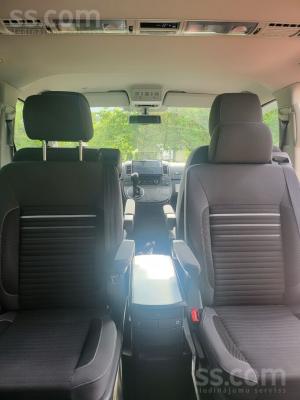 Balts Volkswagen Multivan 2014 Rīga, ar dzinēja tilpumu 2.00 L un nobraukumu 189 tūkst. km par 19900 €, foto 20 vietnē AUTOMOTO.COM.LV