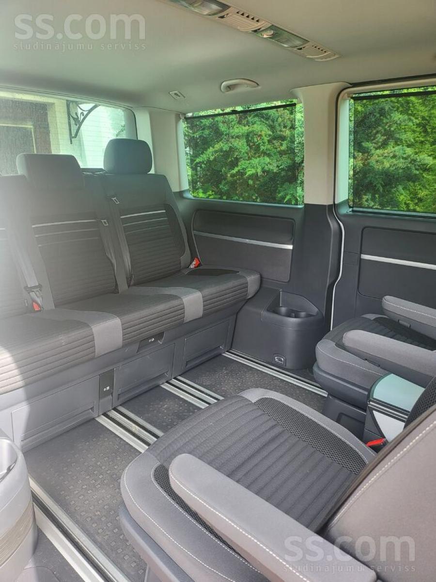 Balts Volkswagen Multivan 2014 Rīga, ar dzinēja tilpumu 2.00 L un nobraukumu 189 tūkst. km par 19900 €, foto 21 vietnē AUTOMOTO.COM.LV