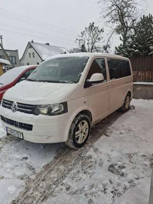 White Volkswagen Multivan 2015 in Kaunas, with an engine capacity of 1.97 L and mileage of 260 thousand km for 9900 €, photo 8 on AUTOMOTO.COM.LV