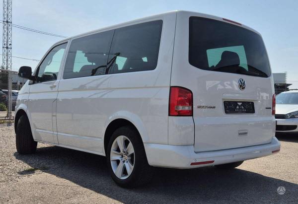 Balts Volkswagen Multivan 2015 Kauņa, ar dzinēja tilpumu 1.97 L un nobraukumu 197 tūkst. km par 14999 €, foto 3 vietnē AUTOMOTO.COM.LV