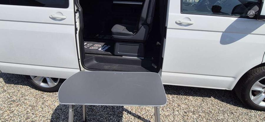 Balts Volkswagen Multivan 2015 Kauņa, ar dzinēja tilpumu 1.97 L un nobraukumu 197 tūkst. km par 14450 €, foto 18 vietnē AUTOMOTO.COM.LV