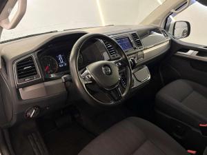 Balts Volkswagen Multivan 2016 Marijampole, ar dzinēja tilpumu 1.97 L un nobraukumu 290 tūkst. km par 20950 €, foto 3 vietnē AUTOMOTO.COM.LV