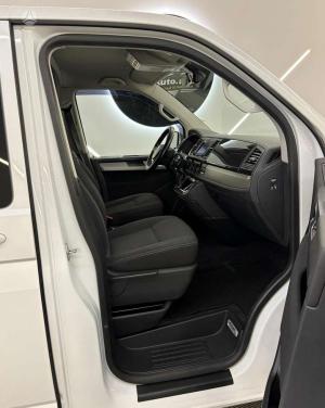 Balts Volkswagen Multivan 2016 Marijampole, ar dzinēja tilpumu 1.97 L un nobraukumu 290 tūkst. km par 20950 €, foto 20 vietnē AUTOMOTO.COM.LV