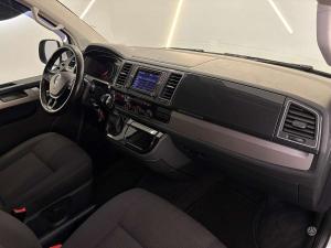 Balts Volkswagen Multivan 2016 Marijampole, ar dzinēja tilpumu 1.97 L un nobraukumu 290 tūkst. km par 20950 €, foto 26 vietnē AUTOMOTO.COM.LV