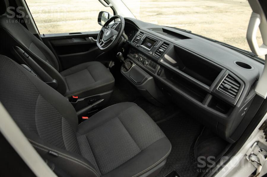 Balts Volkswagen Multivan 2016 Tukums, ar dzinēja tilpumu 2.00 L un nobraukumu 0 tūkst. km par 17000 €, foto 20 vietnē AUTOMOTO.COM.LV