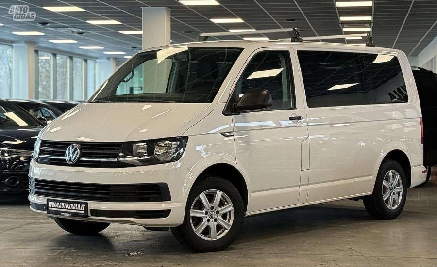 White Volkswagen Multivan 2017 in Klaipeda, with an engine capacity of 2.00 L and mileage of 297 thousand km for 19900 €, photo 8 on AUTOMOTO.COM.LV