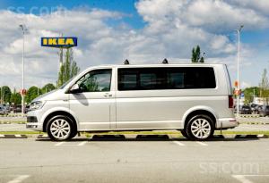 White Volkswagen Multivan 2017 in Riga, with an engine capacity of 2.00 L and mileage of 166 thousand km for 21990 €, photo 6 on AUTOMOTO.COM.LV