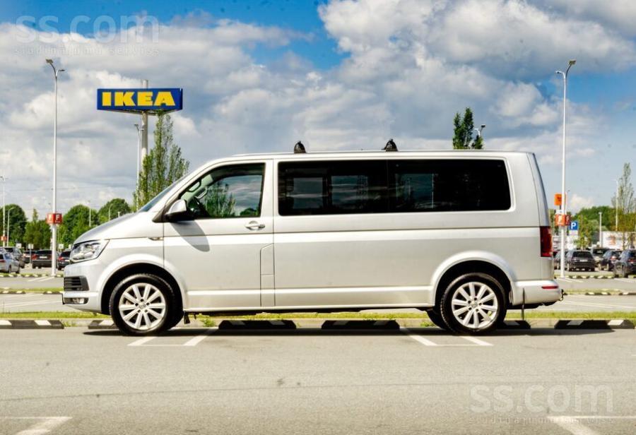 White Volkswagen Multivan 2017 in Riga, with an engine capacity of 2.00 L and mileage of 166 thousand km for 21990 €, photo 6 on AUTOMOTO.COM.LV