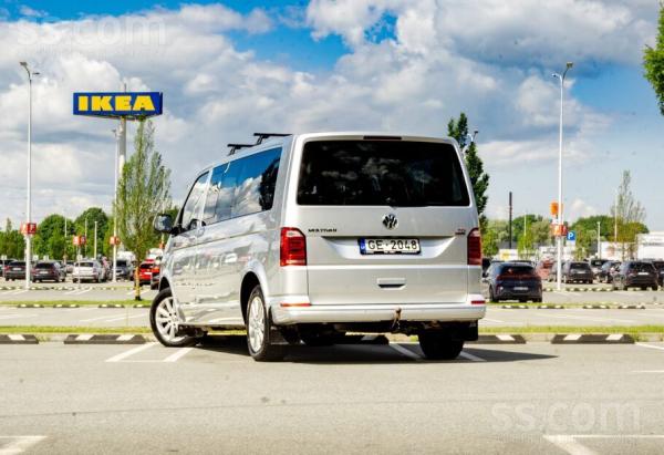 Balts Volkswagen Multivan 2017 Rīga, ar dzinēja tilpumu 2.00 L un nobraukumu 166 tūkst. km par 21990 €, foto 8 vietnē AUTOMOTO.COM.LV