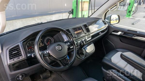 Balts Volkswagen Multivan 2017 Rīga, ar dzinēja tilpumu 2.00 L un nobraukumu 166 tūkst. km par 21990 €, foto 10 vietnē AUTOMOTO.COM.LV