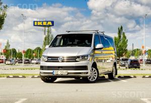 White Volkswagen Multivan 2017 in Riga, with an engine capacity of 2.00 L and mileage of 166 thousand km for 21990 €, photo  on AUTOMOTO.COM.LV