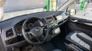 White Volkswagen Multivan 2017 in Riga, with an engine capacity of 2.00 L and mileage of 166 thousand km for 21990 €, photo 10 on AUTOMOTO.COM.LV