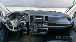 White Volkswagen Multivan 2017 in Riga, with an engine capacity of 2.00 L and mileage of 166 thousand km for 21990 €, photo 12 on AUTOMOTO.COM.LV