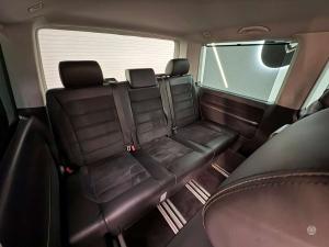 Balts Volkswagen Multivan 2017 Marijampole, ar dzinēja tilpumu 1.97 L un nobraukumu 174 tūkst. km par 24750 €, foto 6 vietnē AUTOMOTO.COM.LV