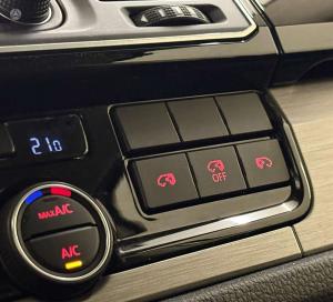 Balts Volkswagen Multivan 2017 Marijampole, ar dzinēja tilpumu 1.97 L un nobraukumu 174 tūkst. km par 24750 €, foto 12 vietnē AUTOMOTO.COM.LV
